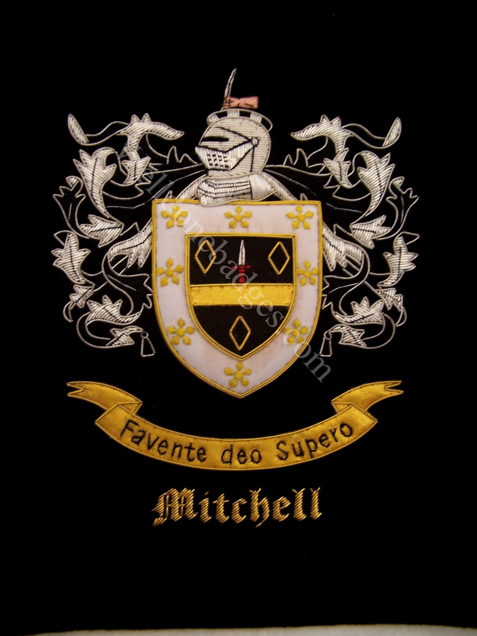 Mitchell Family Crest / Mitchell Coat of arms